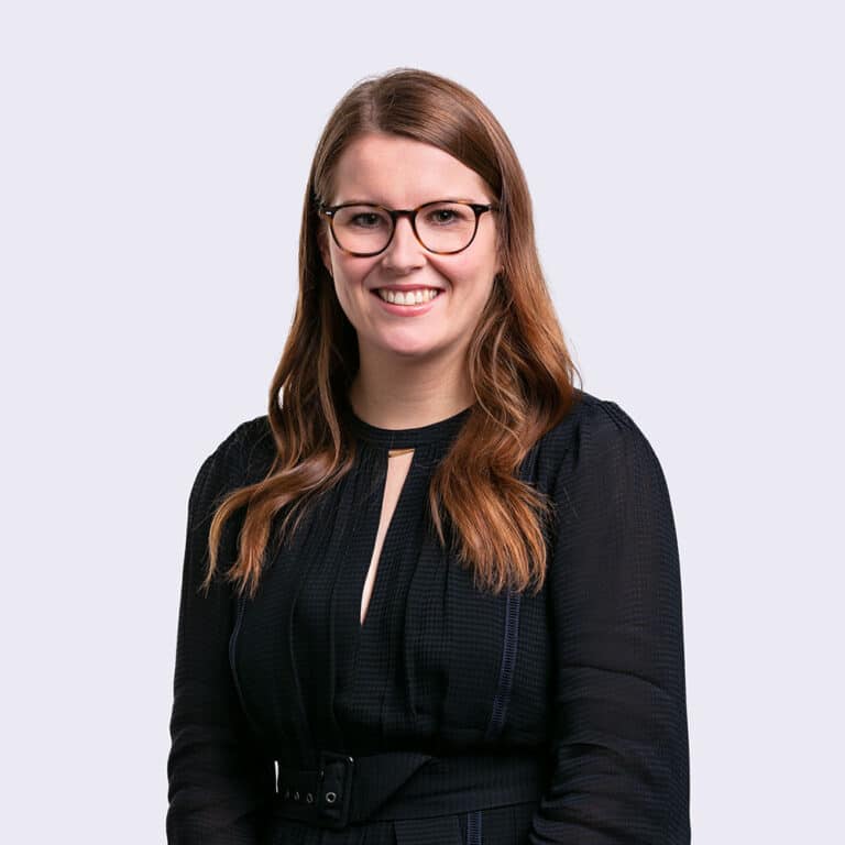 Clare McCallum | Senior Consultant | In-house legal recruitment ...